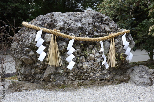 下鴨神社 君が代 さざれ石 Fotolia の ストック写真とロイヤリティフリーの画像 Pic 123900140
