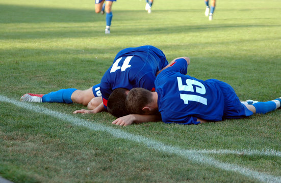 รูปภาพFootball-Player – เลือกดูภาพถ่ายสต็อก เวกเตอร์ และวิดีโอ125 ...