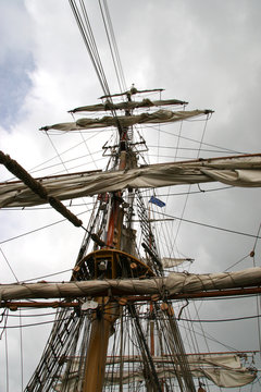 Square-Rigger Images – Browse 247 Stock Photos, Vectors, and Video ...