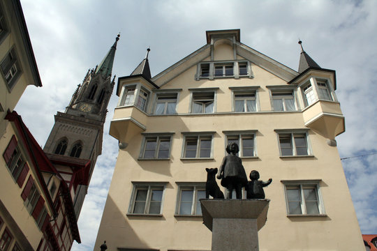 Imágenes de Gallen: descubre bancos de fotos, ilustraciones, vectores y ...