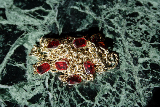 รูปภาพRubis – เลือกดูภาพถ่ายสต็อก เวกเตอร์ และวิดีโอ2,221 | Adobe Stock