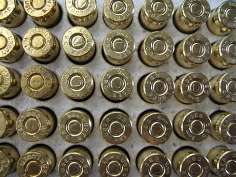 รูปภาพ9X19Mm – เลือกดูภาพถ่ายสต็อก เวกเตอร์ และวิดีโอ36 | Adobe Stock