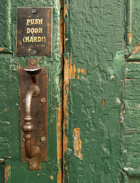 「Puch」の画像 - 1,657 件の Stock 写真、ベクターおよびビデオ | Adobe Stock