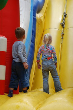 DIE 70 BESTEN BILDER, STOCK-FOTOS UND -VEKTORGRAFIKEN ZU „Batut ...