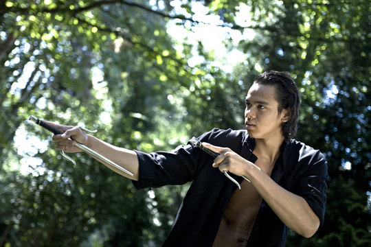 Snickersnee bilder – Bläddra bland 522 stockfoton, vektorer och videor ...