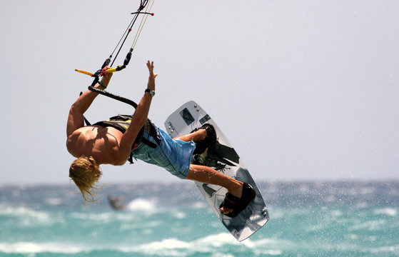 Paraboarding Bilder – Durchsuchen 51,323 Archivfotos, Vektorgrafiken ...