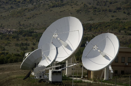 Relaisstation Bilder – Durchsuchen 2,144 Archivfotos, Vektorgrafiken ...