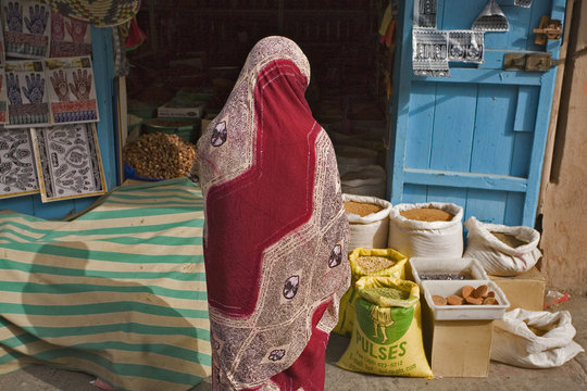 Taraudant-Bilder: Stock-Fotos & -Videos. | Adobe Stock