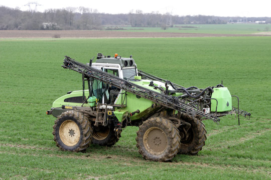 Souiller Bilder – Durchsuchen 541 Archivfotos, Vektorgrafiken und ...