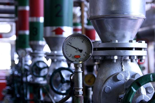 Pressure-Gauge Images – Browse 754 Stock Photos, Vectors, and Video ...