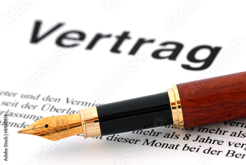 "Vertrag" Stockfotos und lizenzfreie Bilder auf Fotolia.com - Bild 8438314