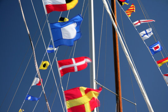 รูปภาพFahnen – เลือกดูภาพถ่ายสต็อก เวกเตอร์ และวิดีโอ15,230 | Adobe Stock