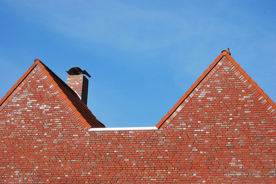 Dachfirst bilder – Bläddra bland 848 stockfoton, vektorer och videor ...