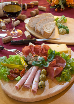 Jausenplatte bilder – Bläddra bland 19 stockfoton, vektorer och videor ...