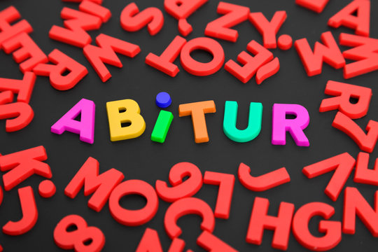 Abitur-Symbol-Bilder: Stock-Fotos & -Videos. | Adobe Stock