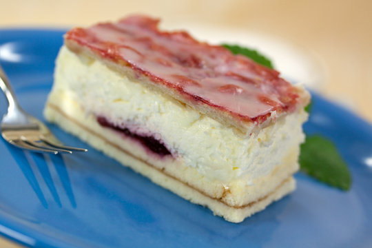Schnitte bilder – Bläddra bland 4,201 stockfoton, vektorer och videor ...