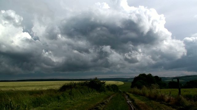 Imágenes de Wolkenbruch: descubre bancos de fotos, ilustraciones, vectores y vídeos de 1,117 ...