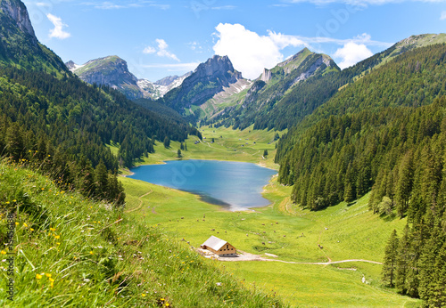 "Alpenpanorama" Stockfotos und lizenzfreie Bilder auf Fotolia.com ...