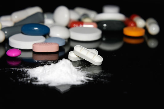 รูปภาพBallistite – เลือกดูภาพถ่ายสต็อก เวกเตอร์ และวิดีโอ86 | Adobe Stock