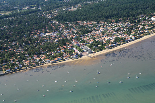 Ronce-Les-Bains - Images et vidéos libres de droits | Adobe Stock