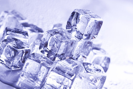 รูปภาพFrozon – เลือกดูภาพถ่ายสต็อก เวกเตอร์ และวิดีโอ66 | Adobe Stock