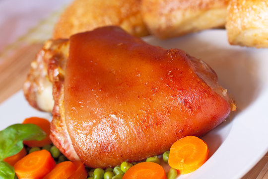 「Hachse」の画像 - 108 件の Stock 写真、ベクターおよびビデオ | Adobe Stock