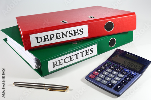 "dépenses et recettes" photo libre de droits sur la banque d'images ...