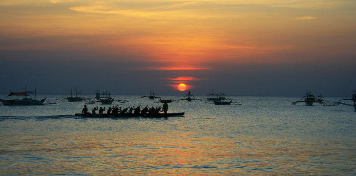 Strandleben bilder – Bläddra bland 1,536 stockfoton, vektorer och ...