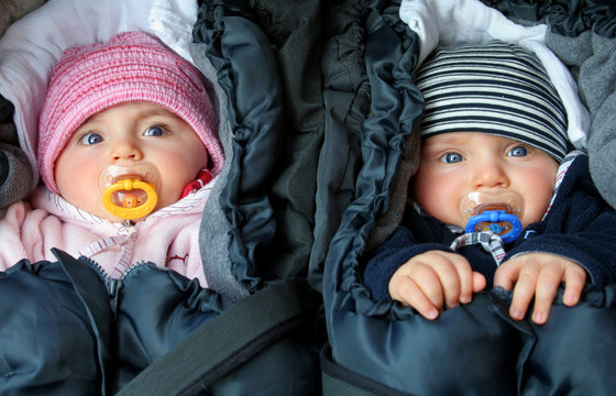 Zwillinge Images – Browse 38 Stock Photos, Vectors, and Video | Adobe Stock