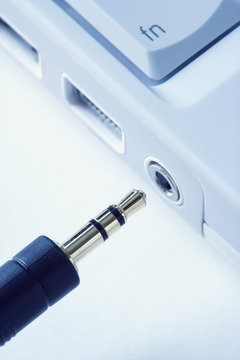 "Mini Jack" Immagini - Sfoglia 12,878 foto, vettoriali e video Stock ...