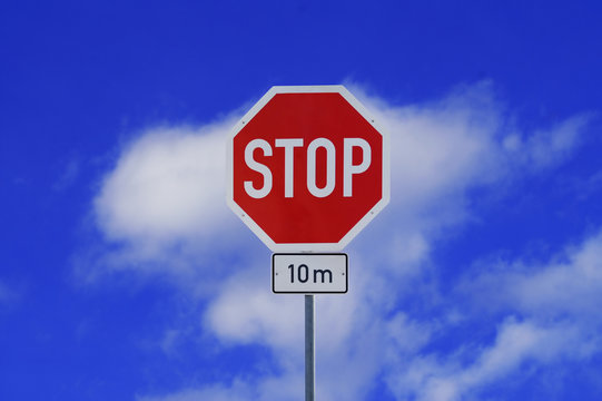 Stopzeichen 画像 - 参照 281 Stock 写真、ベクターおよびビデオ | Adobe Stock