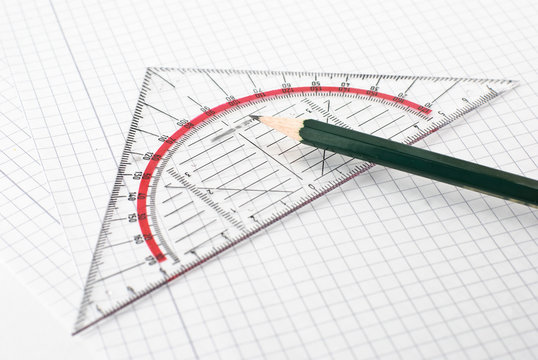 Geodreieck-Bilder: Stock-Fotos & -Videos. | Adobe Stock