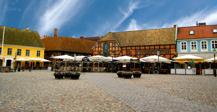 「Torg」の画像 - 400 件の Stock 写真、ベクターおよびビデオ | Adobe Stock