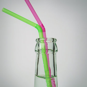 「Strohalm」の写真素材 | 460件の無料イラスト画像 | Adobe Stock