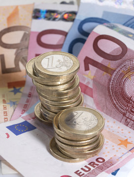 รูปภาพGeldhandel – เลือกดูภาพถ่ายสต็อก เวกเตอร์ และวิดีโอ129 | Adobe Stock