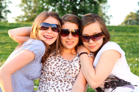 Jugendalter bilder – Bläddra bland 171 stockfoton, vektorer och videor ...