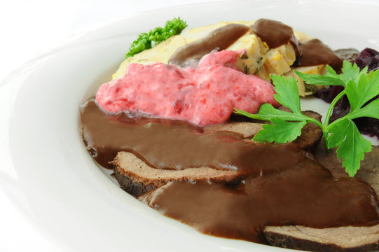 Wildbraten bilder – Bläddra bland 400 stockfoton, vektorer och videor ...