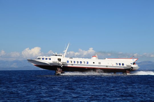 Speedboot Images – Browse 225 Stock Photos, Vectors, and Video | Adobe ...