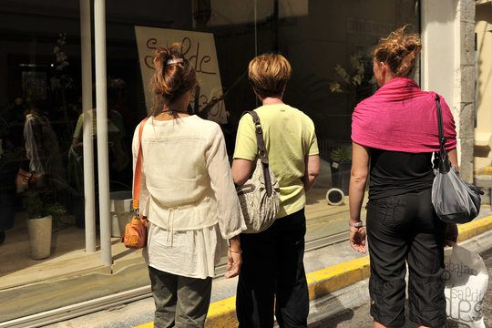 Consommatrice Bilder – Durchsuchen 236 Archivfotos, Vektorgrafiken und ...