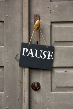 Pausenzeichen Bilder – Durchsuchen 15,849 Archivfotos, Vektorgrafiken ...