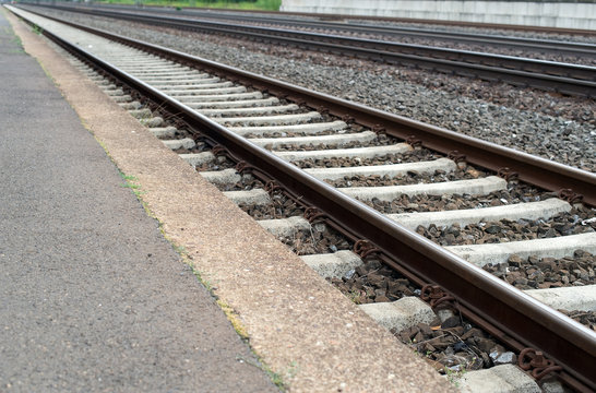 Bahnschienen bilder – Bläddra bland 1,615 stockfoton, vektorer och ...