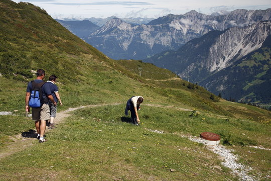 รูปภาพBergwanderer – เลือกดูภาพถ่ายสต็อก เวกเตอร์ และวิดีโอ1,239 ...