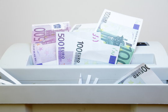 Geldverschwendung 이미지 – 찾아보기 366 스톡 사진, 벡터 및 비디오 | Adobe Stock