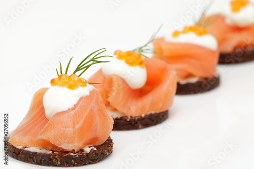 Canapes Mit Lachs - Modus Operandi