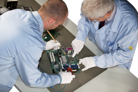 「Computertechniker」の画像 - 21 件の Stock 写真、ベクターおよびビデオ | Adobe Stock