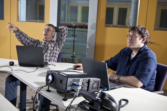 Presentor-Bilder: Stock-Fotos & -Videos. | Adobe Stock