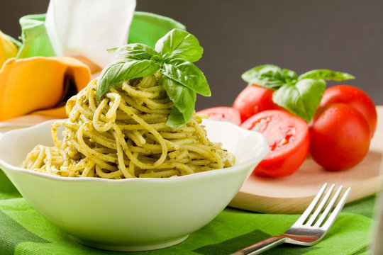 Genoese 이미지 – 찾아보기 9,866 스톡 사진, 벡터 및 비디오 | Adobe Stock