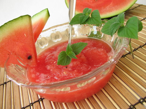 Melonen-Eis Images – Browse 11 Stock Photos, Vectors, and Video | Adobe ...