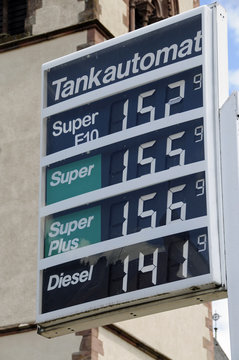 Tankautomat Images – Browse 32 Stock Photos, Vectors, and Video | Adobe ...