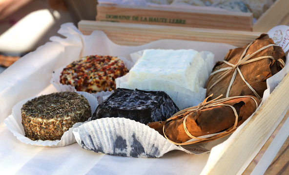 "Fromages Imej – Semak Imbas 143 Foto, Vektor dan Video Stok | Adobe Stock